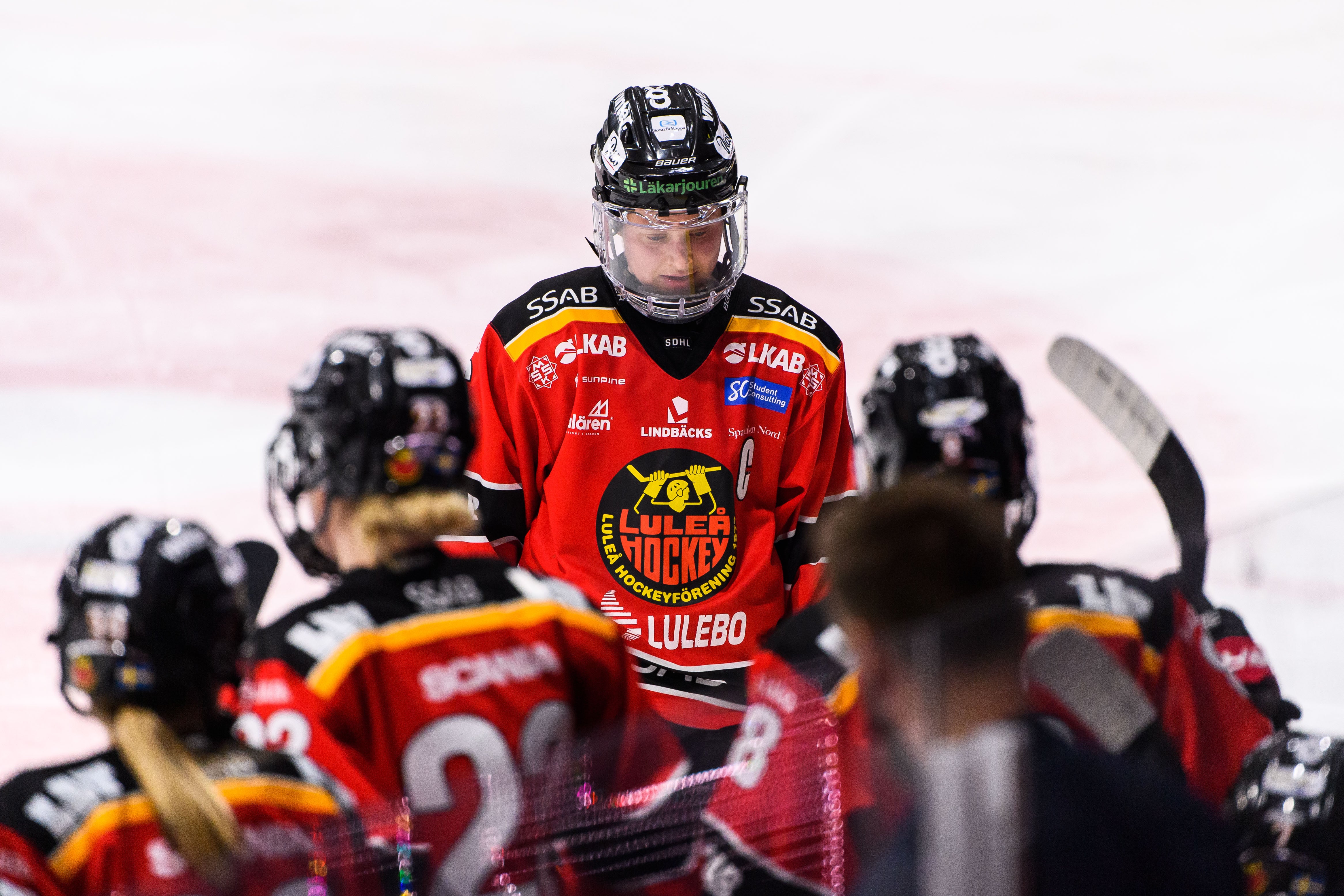 SDHL-finaler skjuts upp, juniorslutspel ställs in – playoff-matcher ...