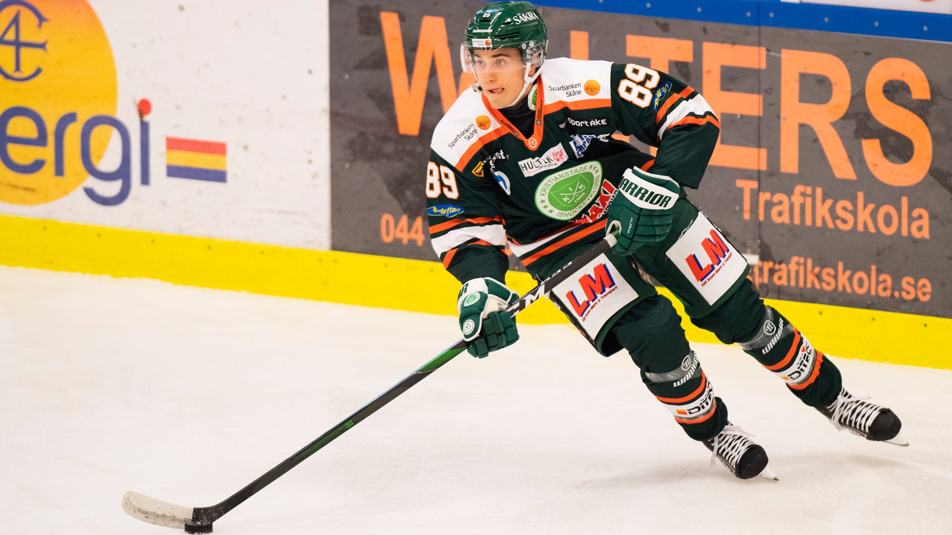 Tampa Bay Lightning skriver kontrakt med Lucas Edmonds - HockeyNews