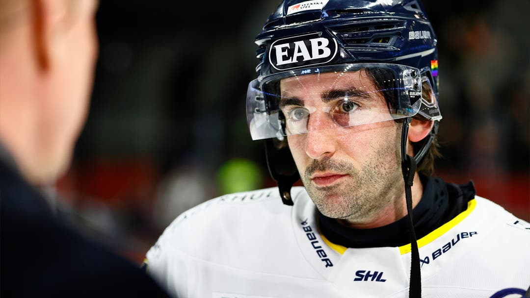 Pappersarbetet för HV71-värvningen dröjer - HockeyNews