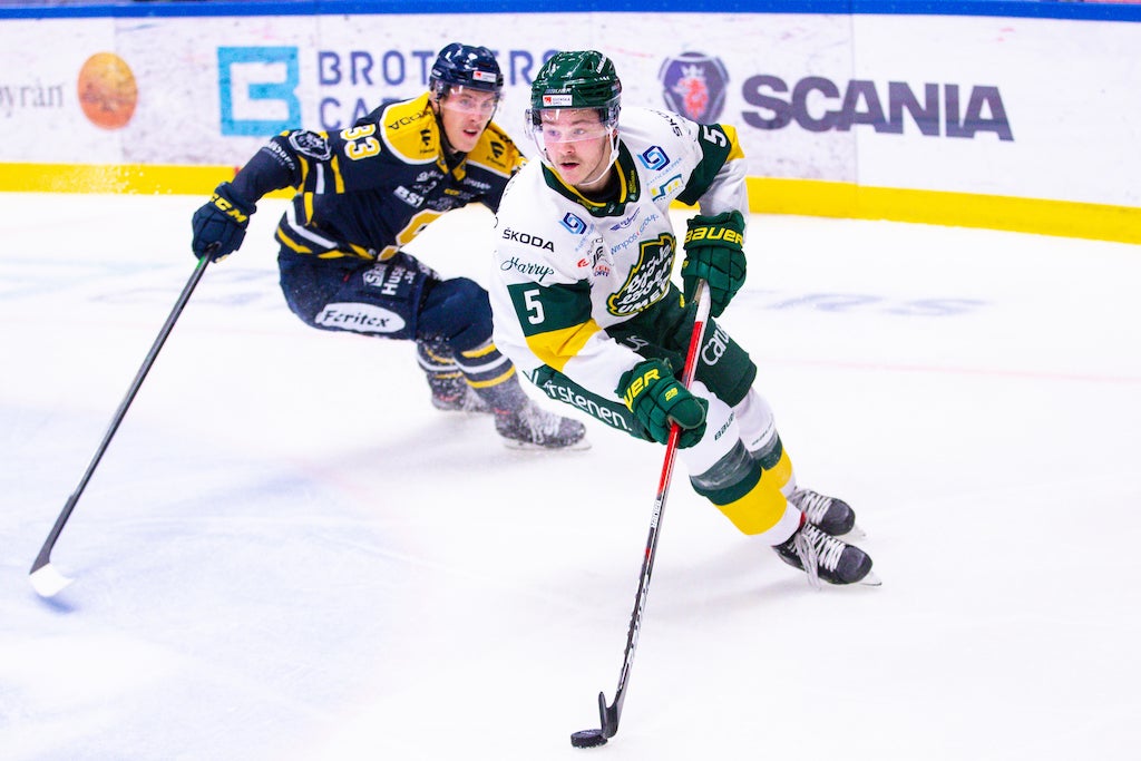 Frågetecken kring backen: ”Vi får se” - HockeyNews