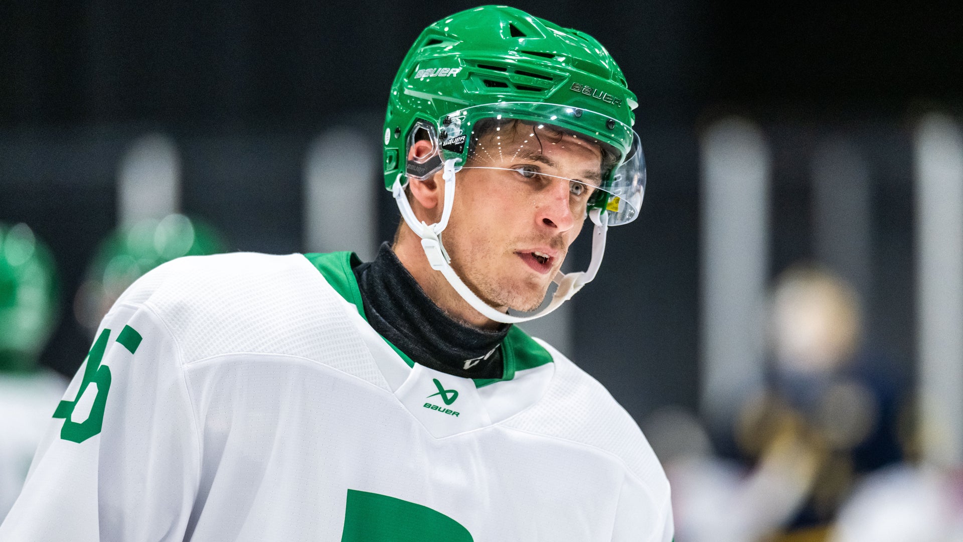 Tungt besked för Rögles NHL-meriterade back - HockeyNews