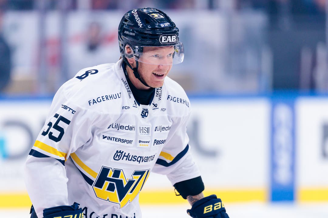 Backen tvingades kliva av: "En smäll" - HockeyNews