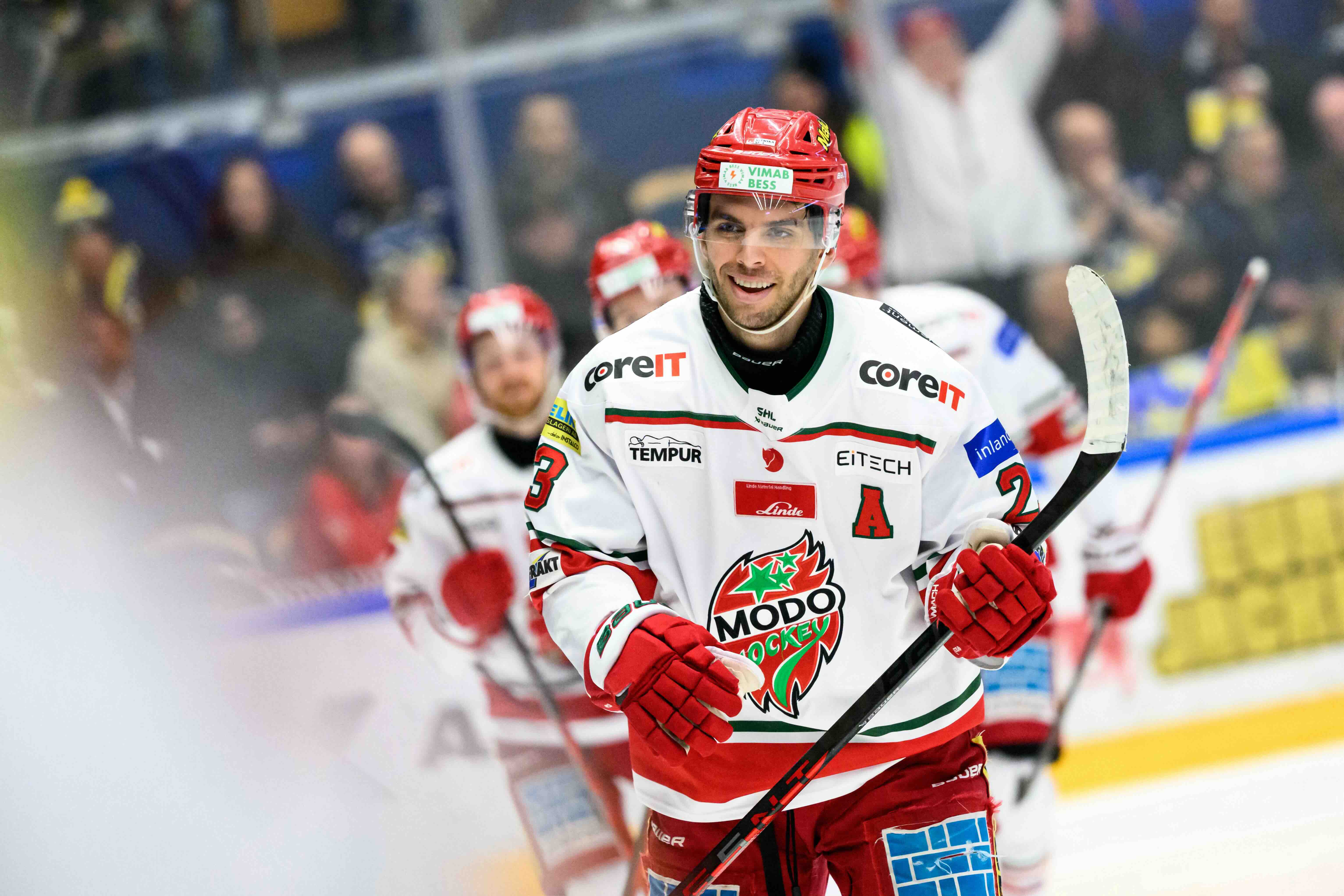 BOMBEN: Rögle tar Modos succéspelare - HockeyNews