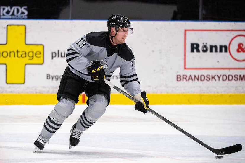 HA-meriterad center till nykomlingen - HockeyNews