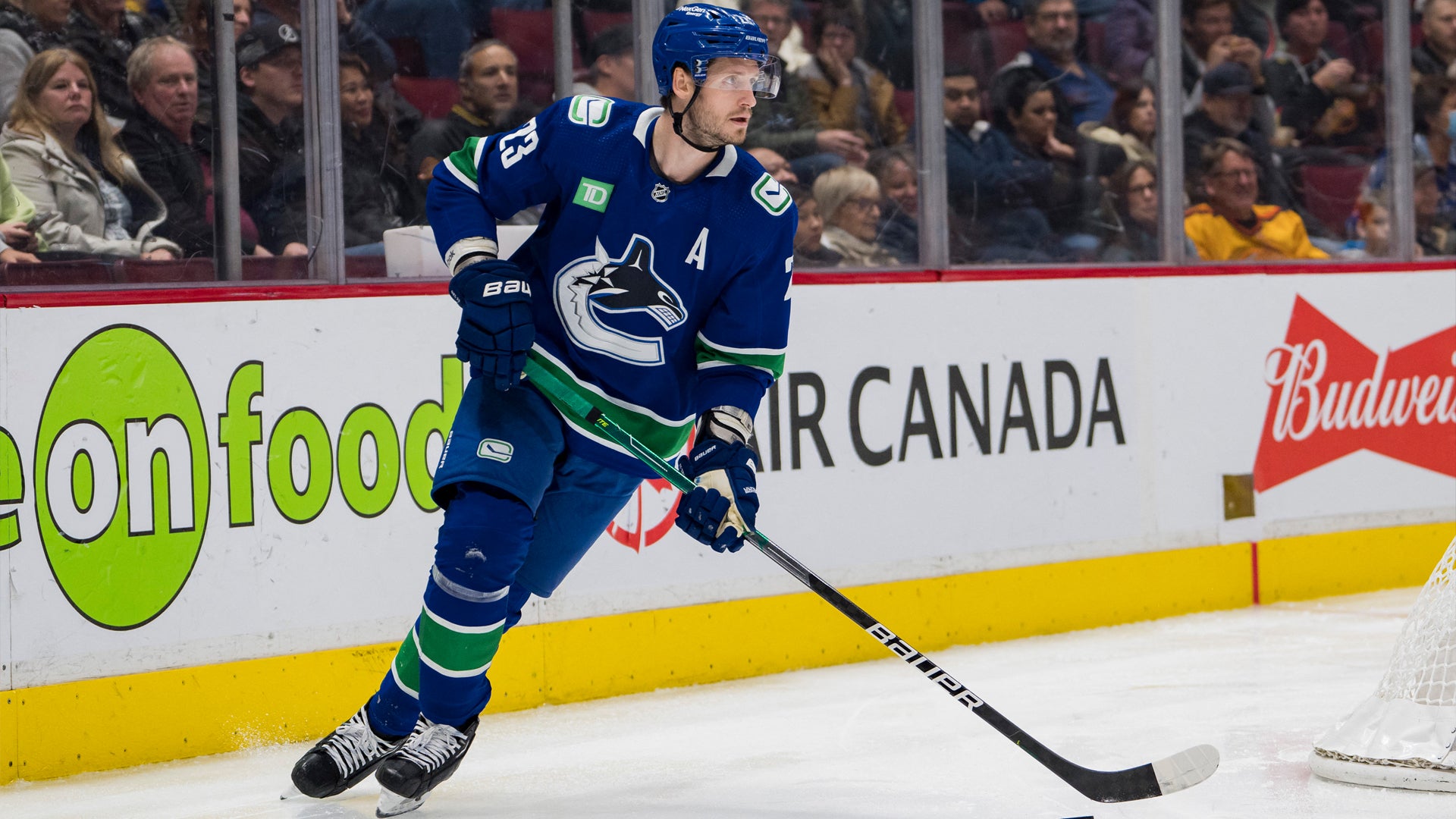Ekman-Larsson köps ut av Vancouver – för omkring 200 miljoner kronor ...